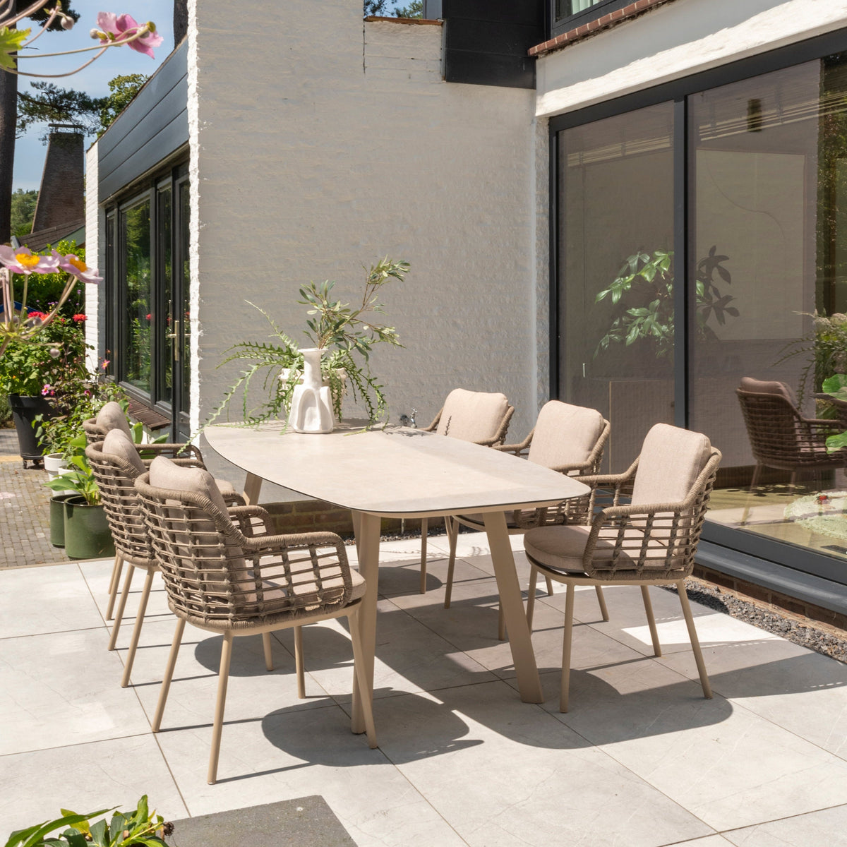 4 Seasons Outdoor Puglia 6 Seat Oval Dining Set with Manolo Table in ...